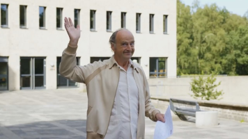 Hulst - en daarom ben ik graag bij je moeder Meme Sound Effect - Voicy