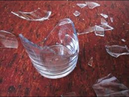 Glass Shattering Meme Sound Effect - Voicy