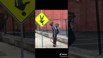 QUANDALE DINGLE WATCHED BIDEN POOP Meme Sound Effect - Voicy