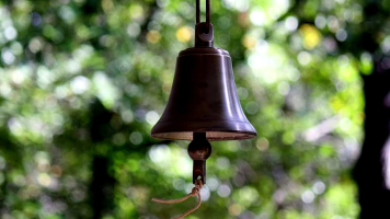 Dinner bell sound effect Meme Sound Effect - Voicy