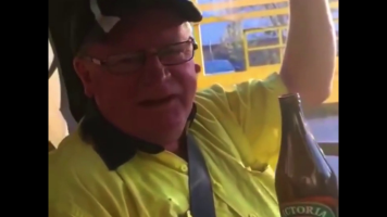 VB LONG NECK FOR BREAKFAST Meme Sound Effect - Voicy