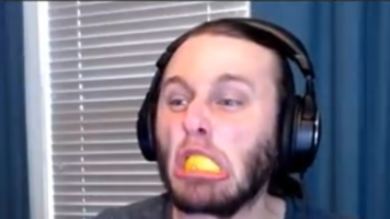 ssundee tring to eat a lemon Meme Sound Effect - Voicy