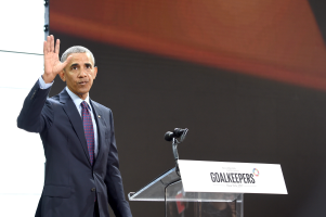 Barack Obama Bashing Meme Sound Effect - Voicy